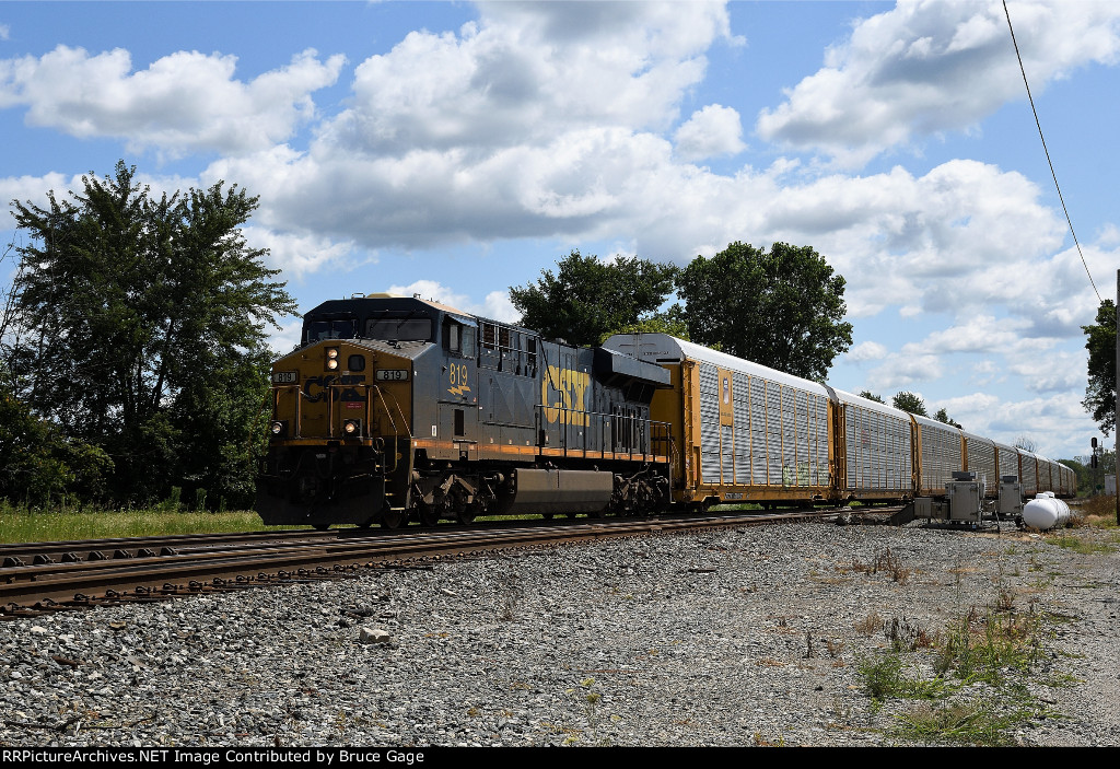 CSX 819